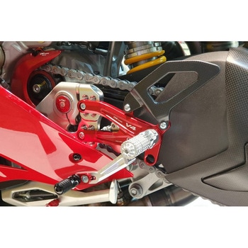 ZA866Y Heel guard kit for our rearsets Ducati Panigale V4 - カーボン matt Matt カーボン 1個 CNC Racing ...
