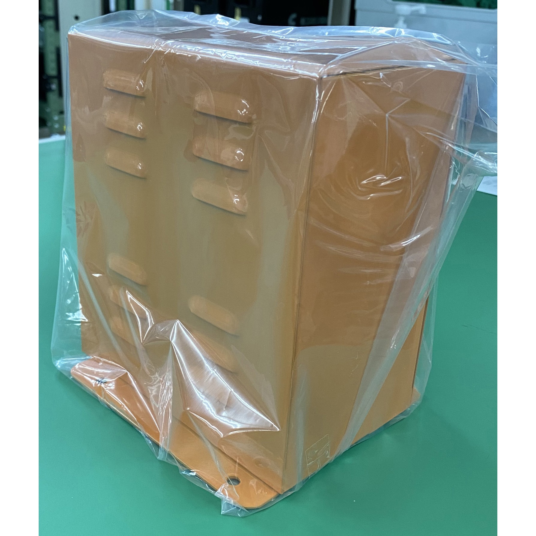 KW-11_耐塩_床面取付 防雨カバー(ガス検知器用) 1個 新コスモス KW-11_耐塩_床面取付 防雨カバー(ガス検知器用) 1個 新コスモス